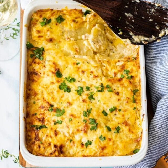 Easy Cheesy Potato Bake - a perfect potato side dish | Sugar Salt Magic