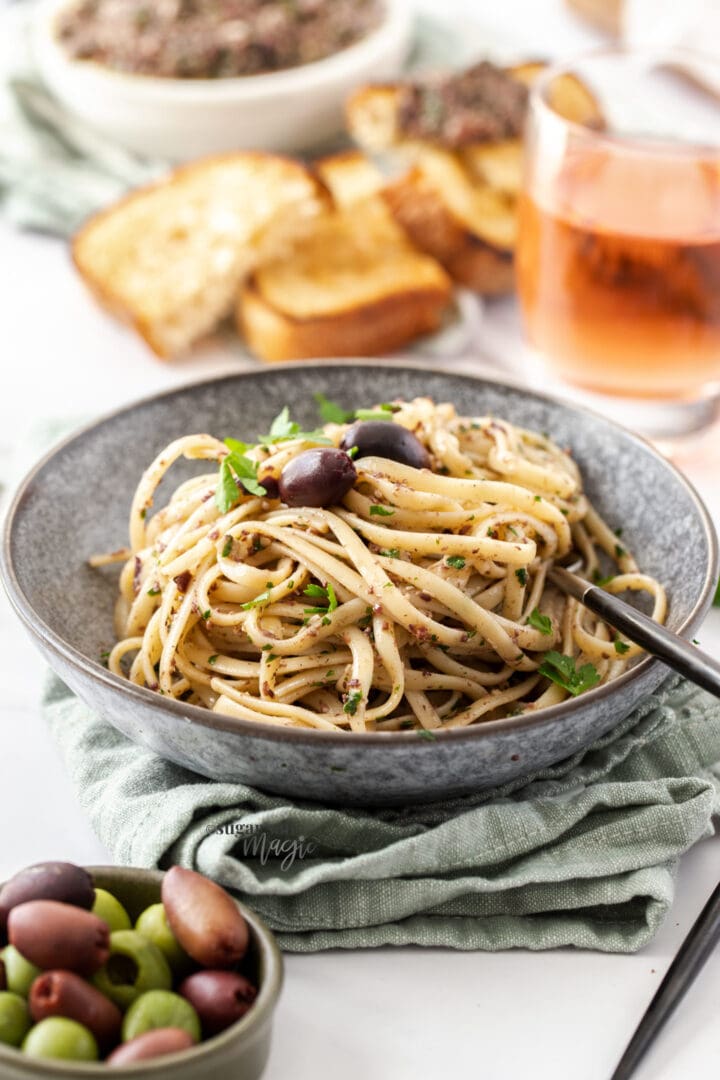 Easy Olive Pesto - 6 ingredients, 5 minutes - Sugar Salt Magic