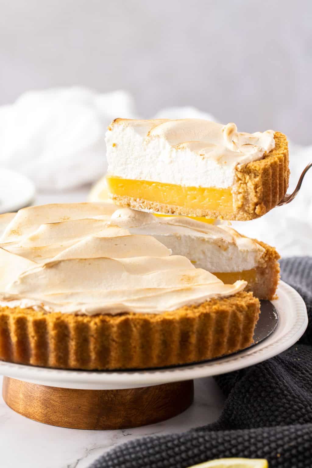 Biscuit Base Lemon Meringue Pie - Sugar Salt Magic