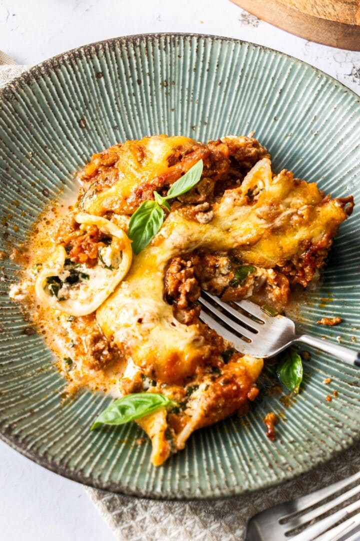 Lasagna Stuffed Shells (Ricotta, Spinach, Meat Sauce) - Sugar Salt Magic