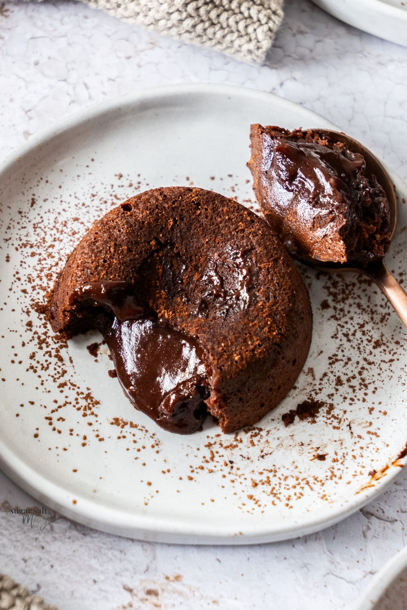 Chocolate Fondant Recipe (Fondant Au Chocolat) - Sugar Salt Magic