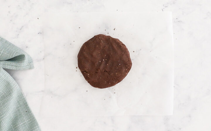 Chocolate Pie Crust - Sugar Salt Magic