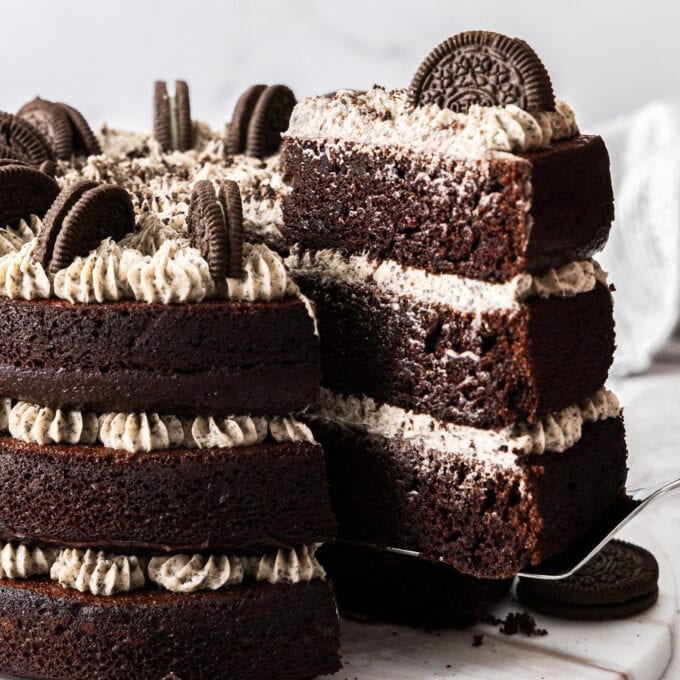 Oreo Chocolate Cake - Sugar Salt Magic