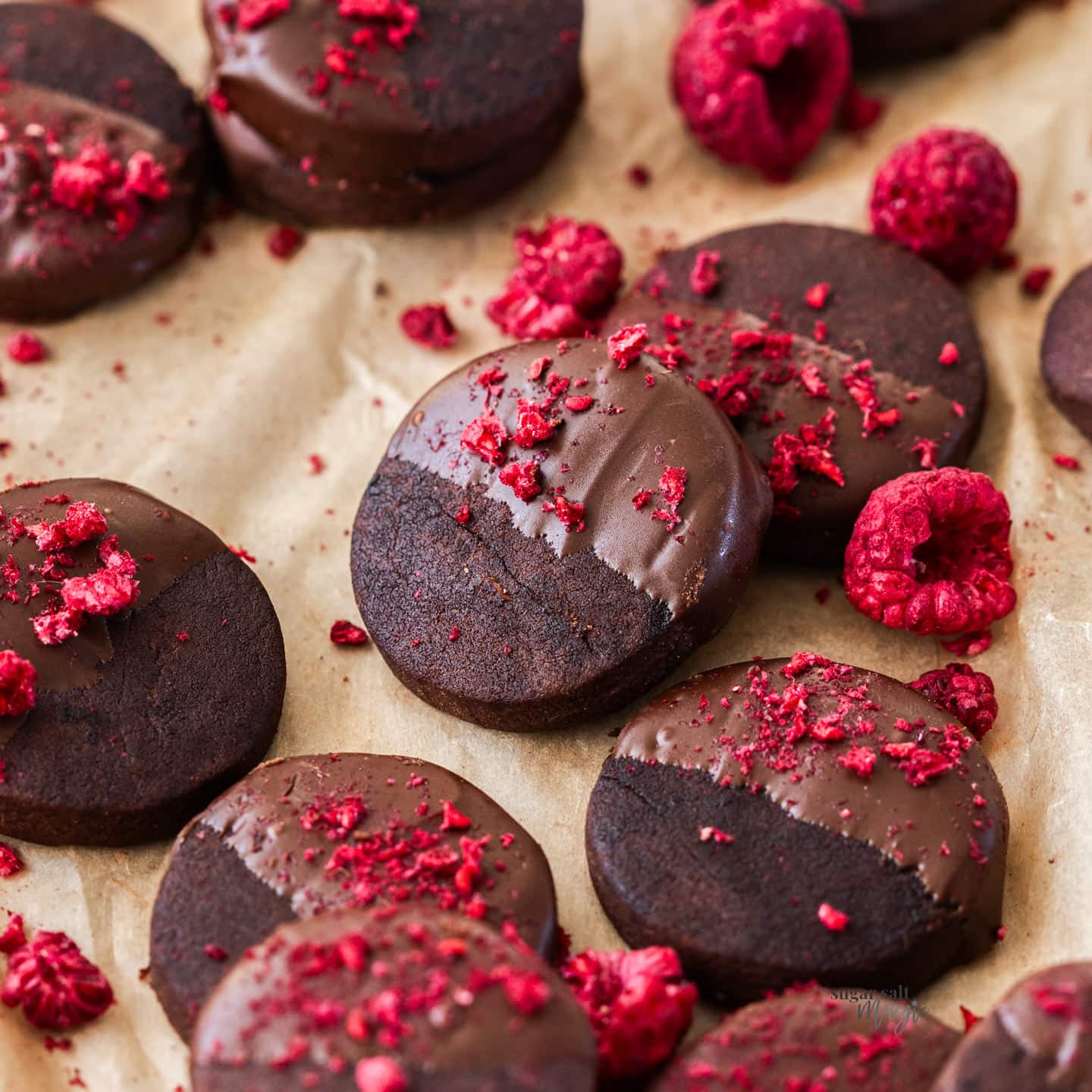 Chocolate Shortbread - 5 ingredients - Sugar Salt Magic