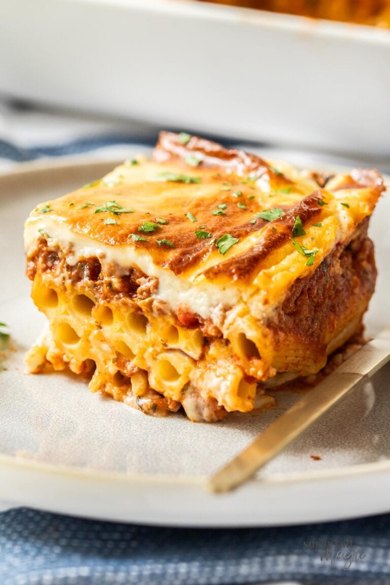 Greek Pastitsio Recipe - comforting and great for a crowd - Sugar Salt ...
