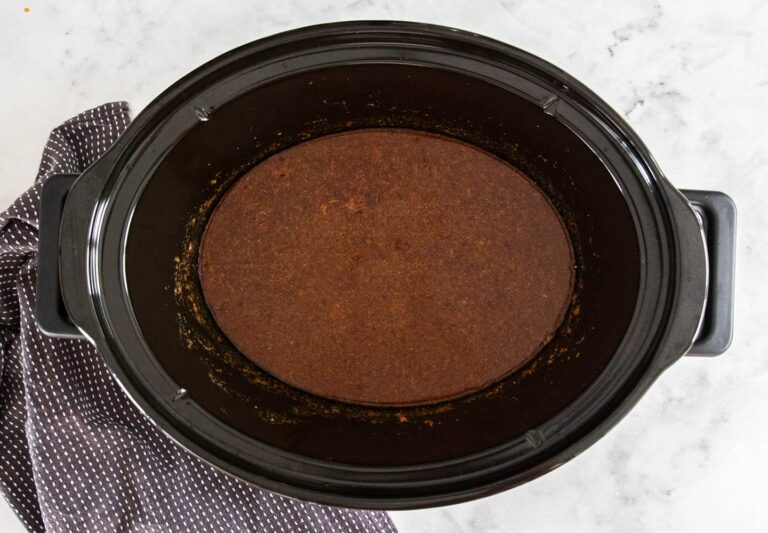 Slow Cooker Satay Chicken - Sugar Salt Magic