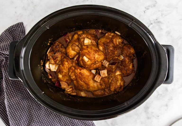 Slow Cooker Satay Chicken - Sugar Salt Magic