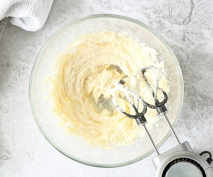 Fluffy Vanilla Cake Recipe - Tender and moist! - Sugar Salt Magic